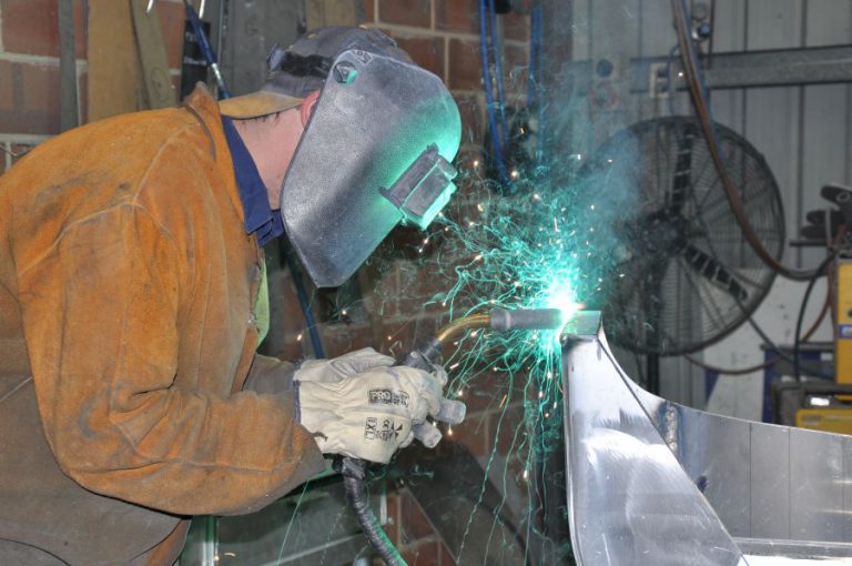 Bullbars Through Time: A History - Irvin Bullbars