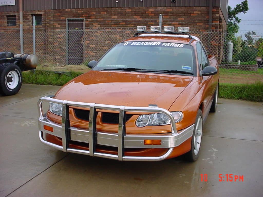 Holden Commodore VT VU VY VZ Bull Bar | Irvin Bullbars Perth | Holden ...