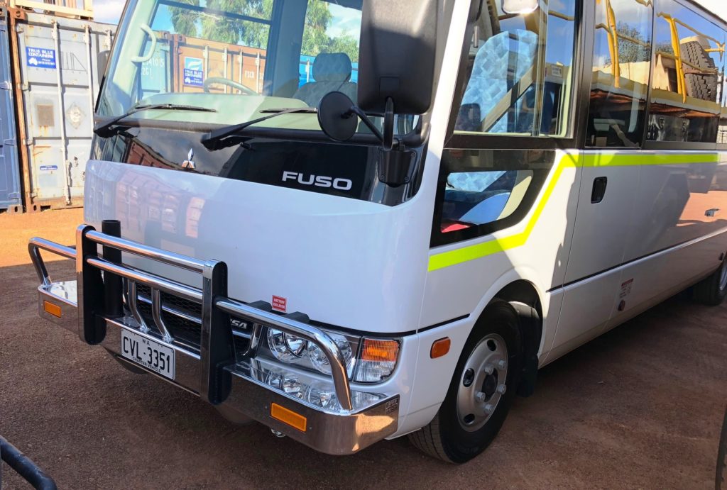 Fuso Mitsubishi Rosa Bus - Irvin Bullbars